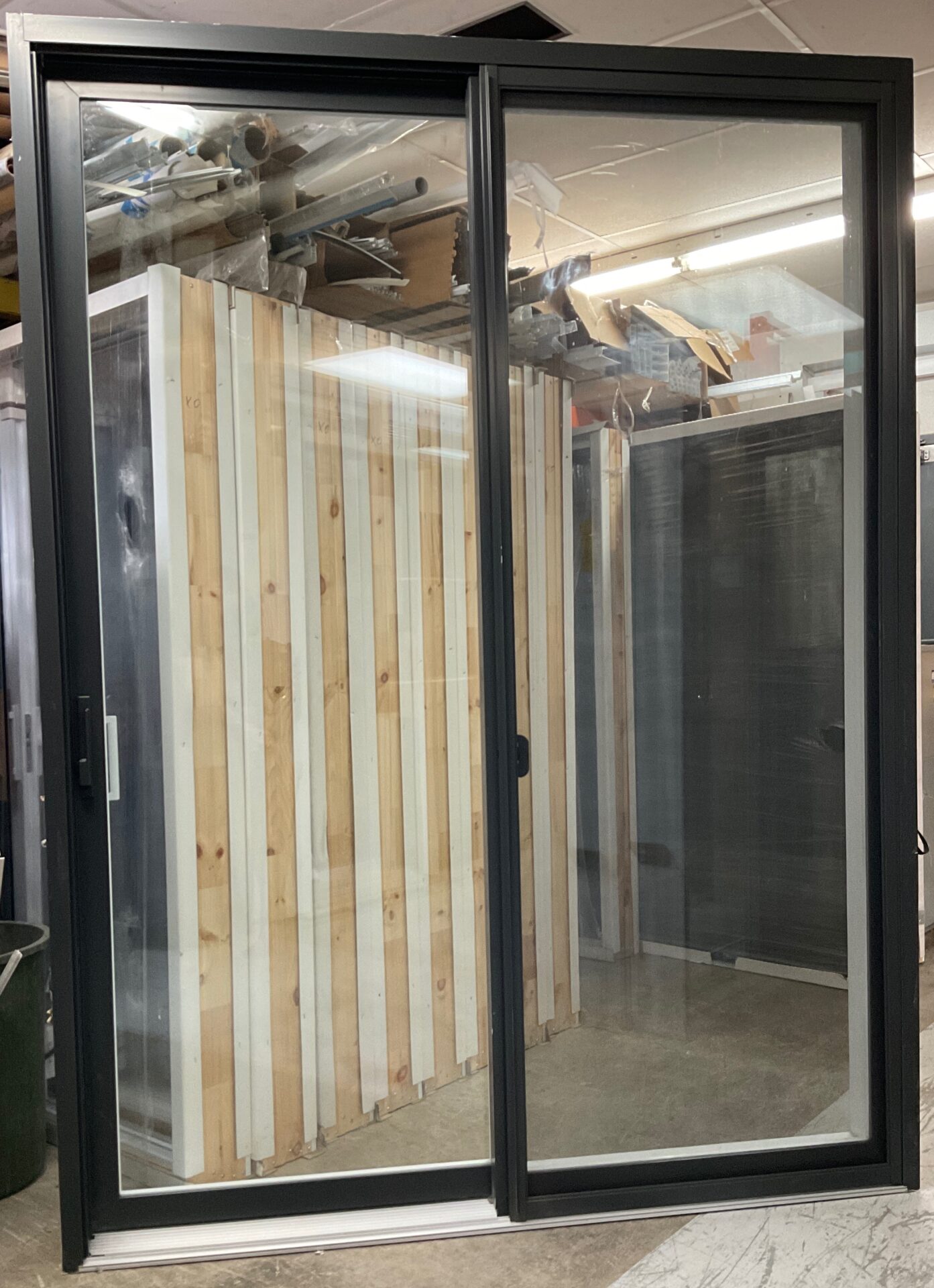 1470PP Porte patio PVC 6' Minerai de fer 71 1/2 x95 1/2 ouv. Gauche ...